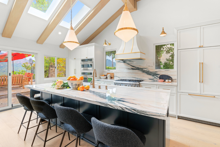 PACIFIC PALISADES GLAM – Melanie Lynn Interiors